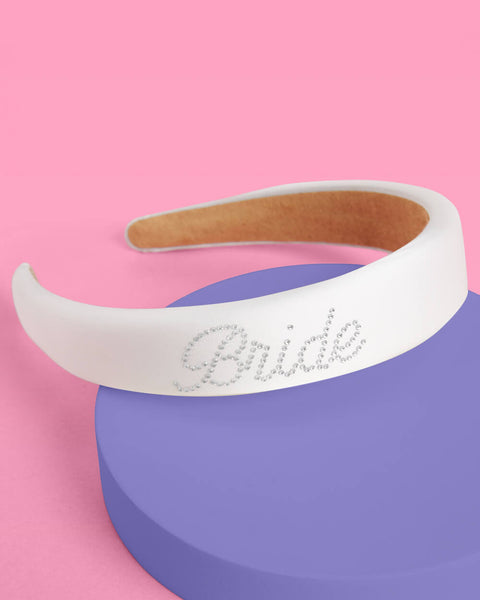 The Noncommittal Pack | xo, Fetti